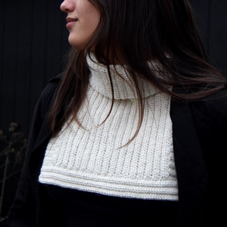 Freja halsvarmer - Eponas.dk - hækledesign til dig og dine